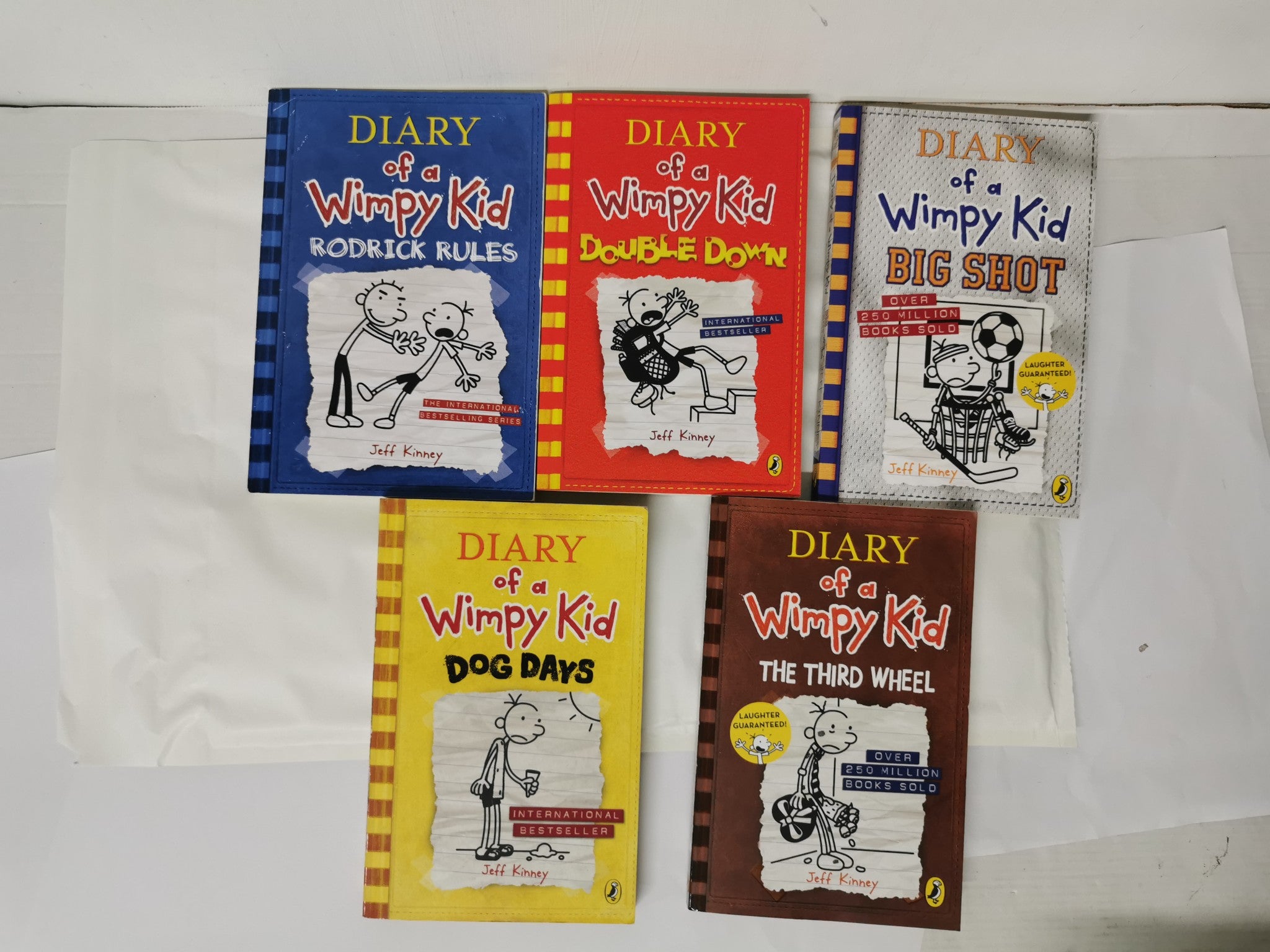 *Bundle* 5 x Diary Of A Wimpy Kid Books by Jeff Kinney (Paperback ...